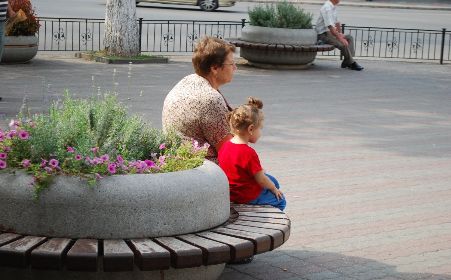 DGASPC Olt se confruntă cu un fenomen. Bunicii le interzic nepoţilor să ...