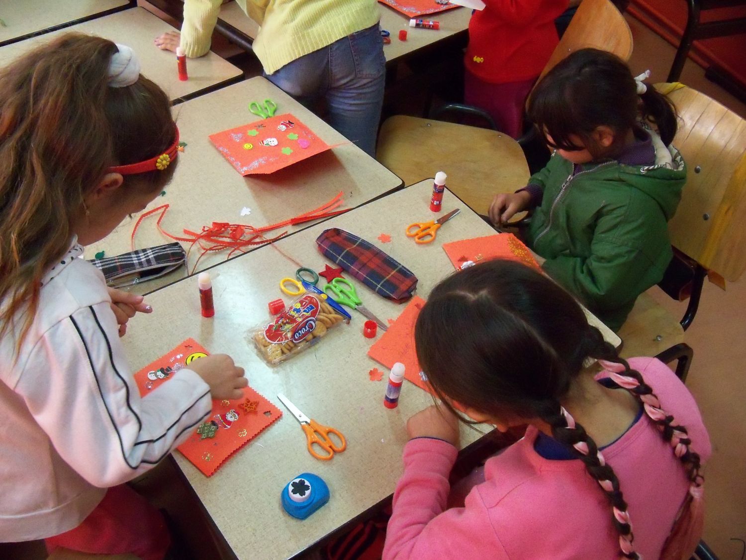 Specialiştii DGASPC Olt se plâng de o avalanşă de solicitări pentru ...