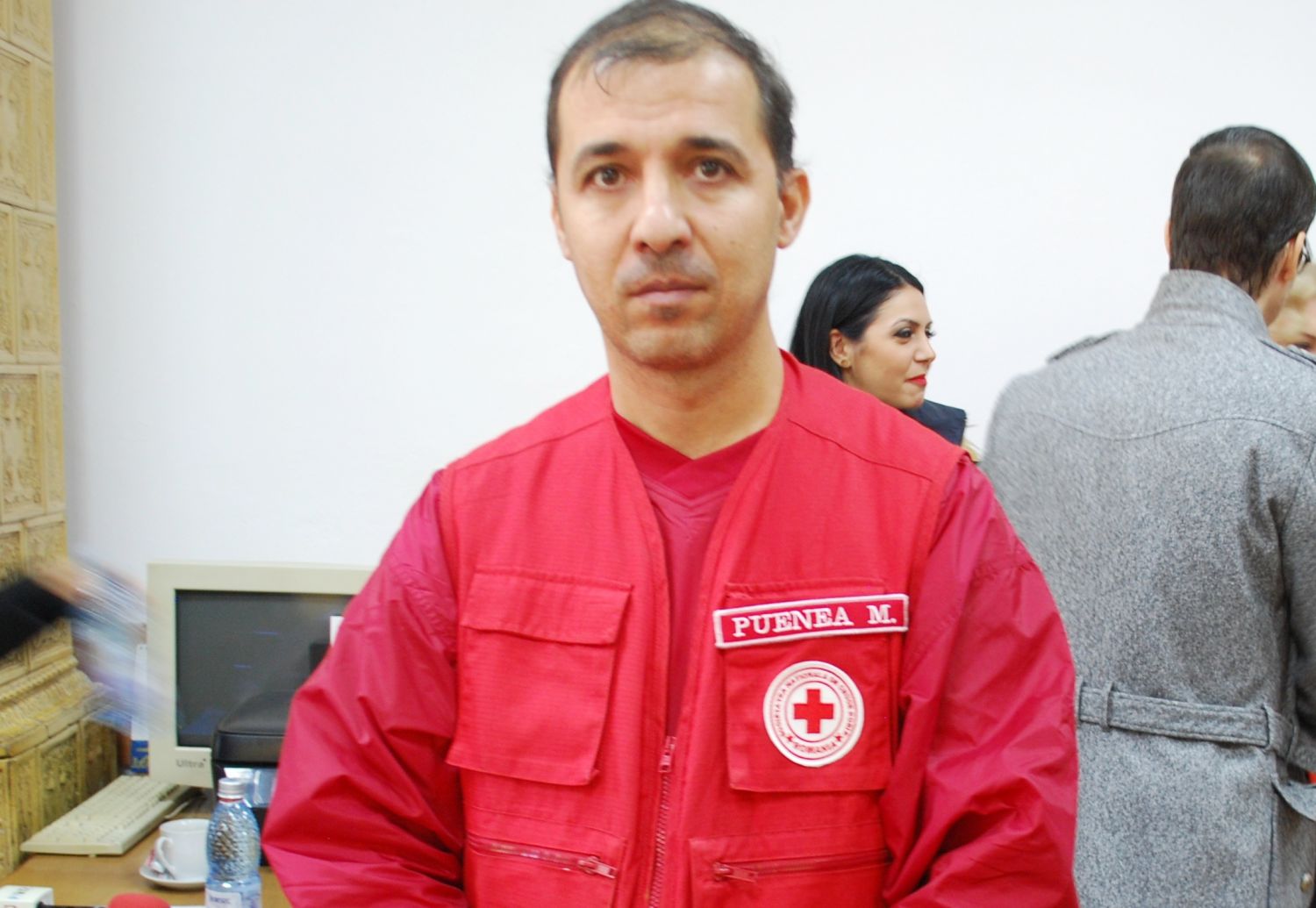 Doi medici olteni, voluntari de excepţie ai Filialei de Cruce Roşie Olt ...