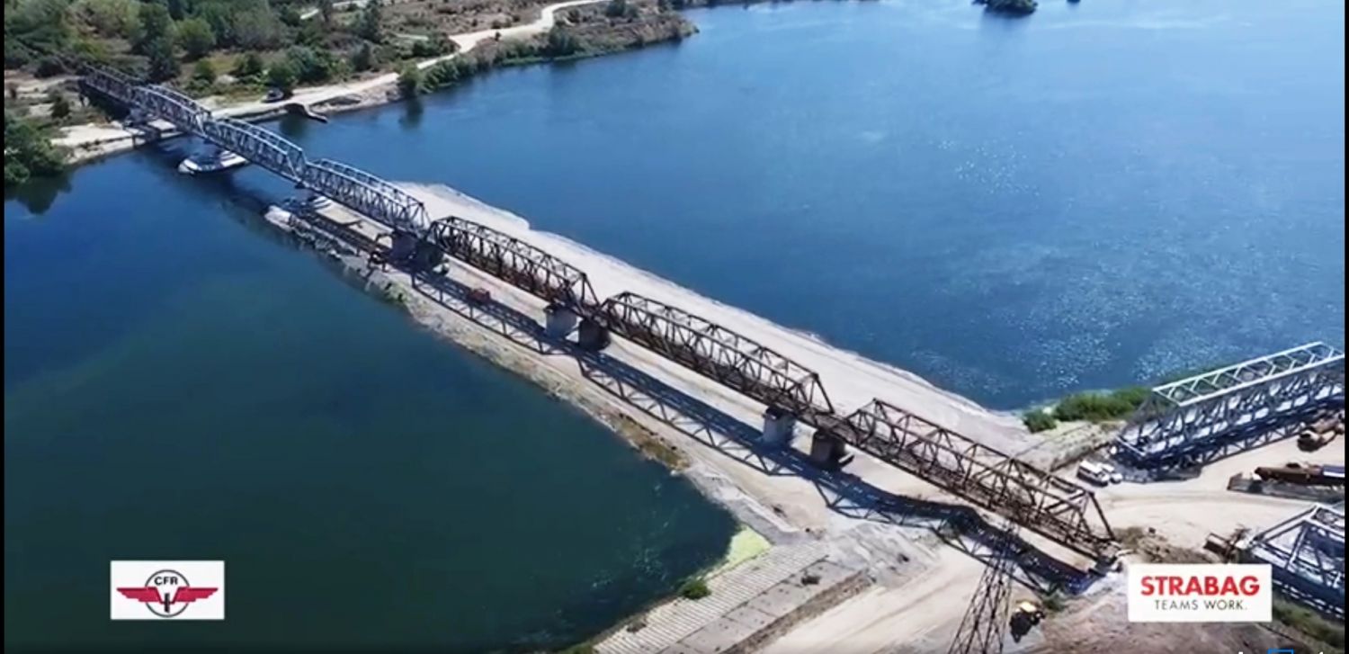 Podul de cale ferată de peste râul Olt, finalizat. Circulaţia feroviară ...