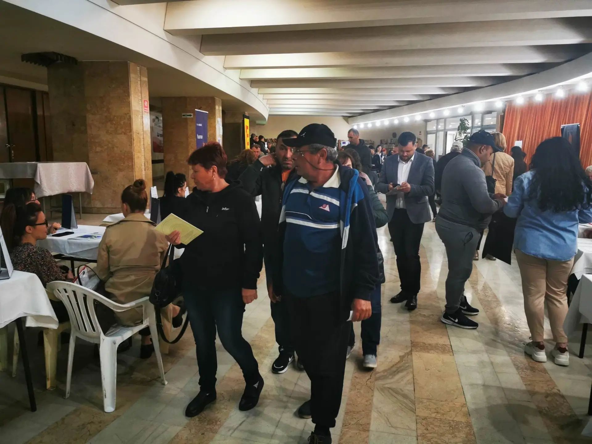 Peste 3.000 de persoane angajate prin intermediul AJOFM Olt, în prima ...