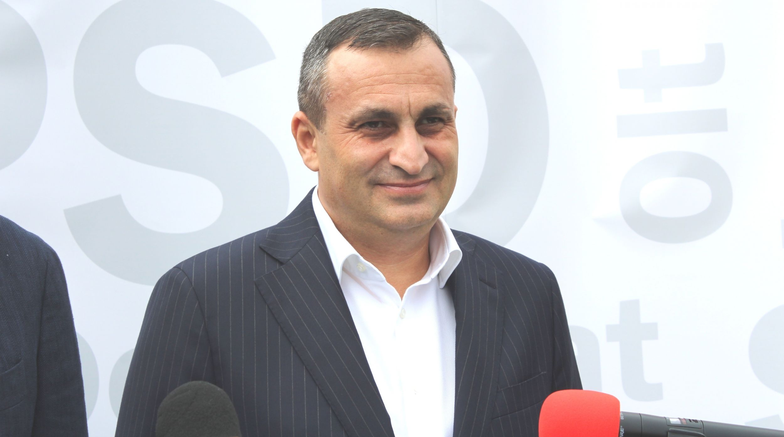 Marius Oprescu, tranşant cu primarul Tiutiu, trecut la PNL pentru un ...