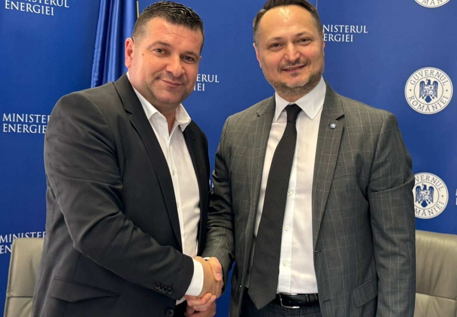 CJ Olt înfiinţează un parc fotovoltaic la Schitu. Contractul de ...