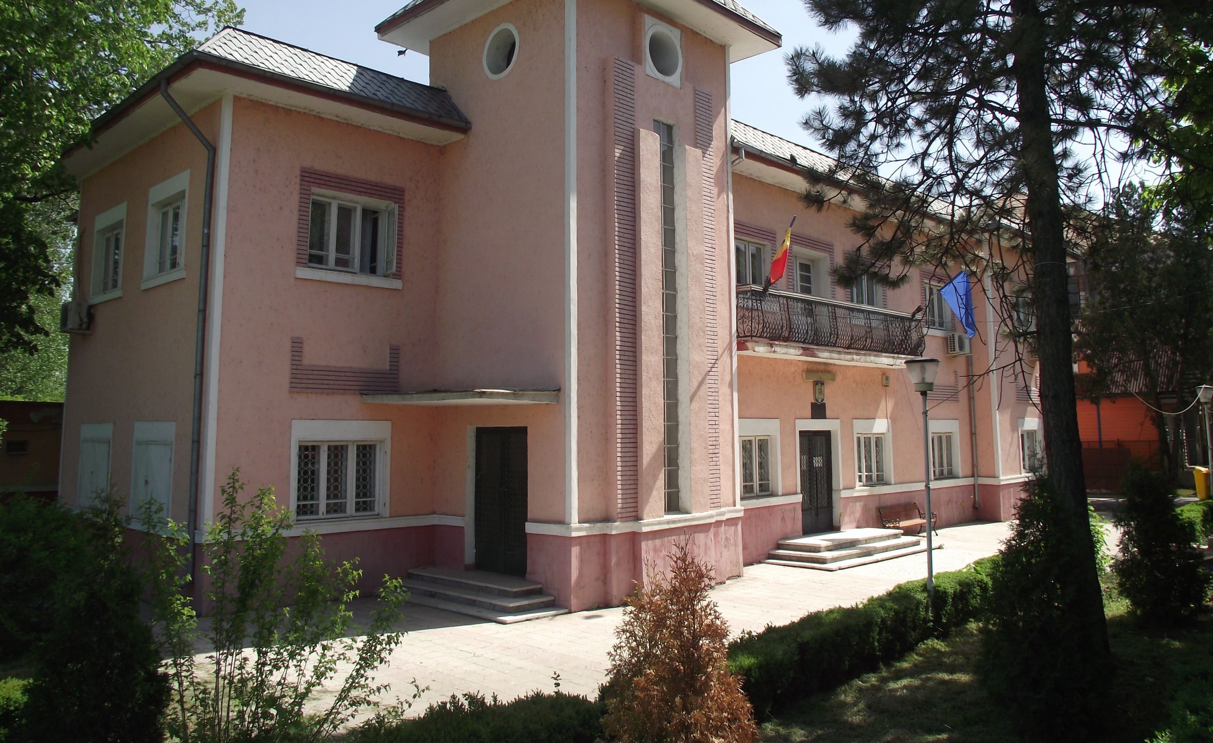 Preşedintele Judecătoriei Balş iese la pensie. Alţi 62 de magistraţi ...