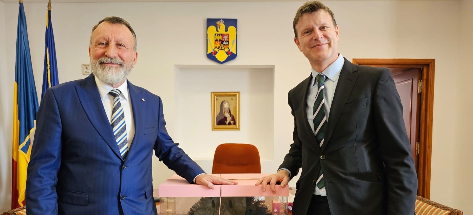 Senatorul Paul Stănescu, întrevedere cu ambasadorul Regatului Unit al ...