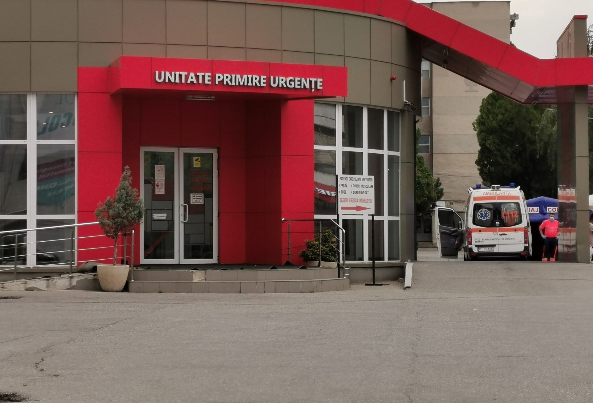 Zeci de persoane s-au prezentat la spital, cu înţepături de căpuşe ...